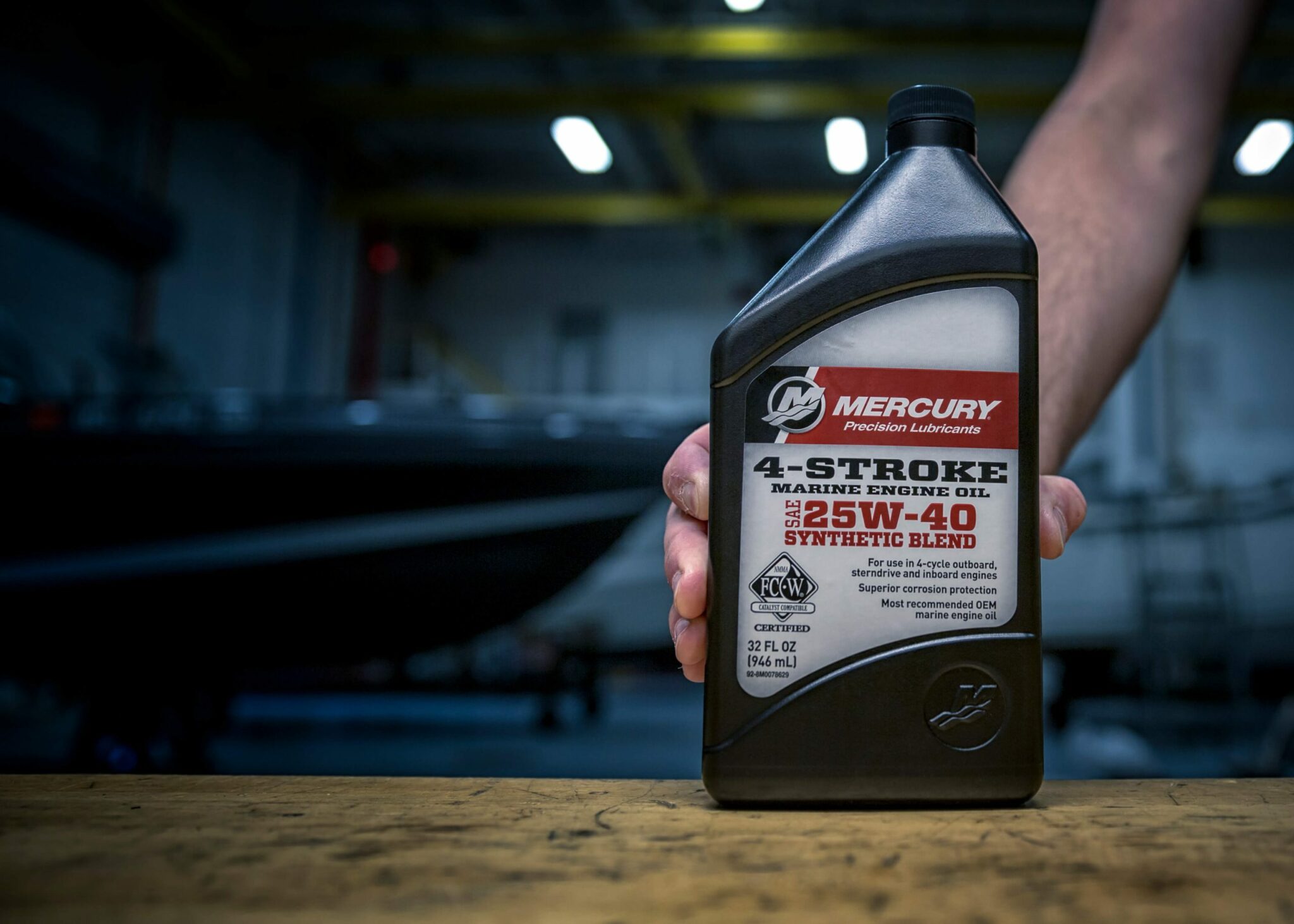 Which Outboard Motor Oil is Best for Your Boat Engine?